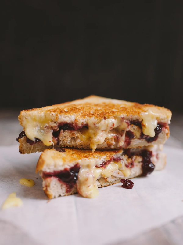 Turkey, brie & cranberry toastie
