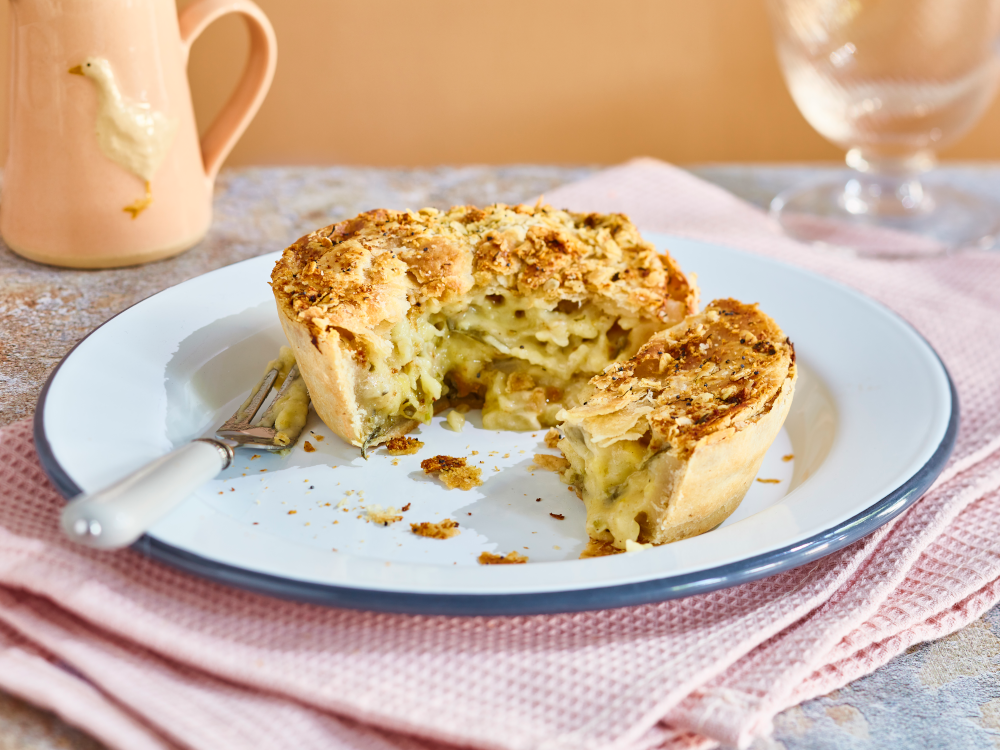 Pieminister's Big Cheese Pie (255g) | Field & Flower