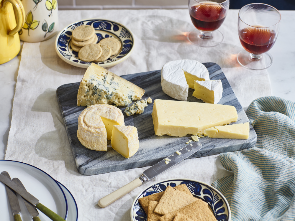 West Country Cheeseboard (800g) | Field & Flower