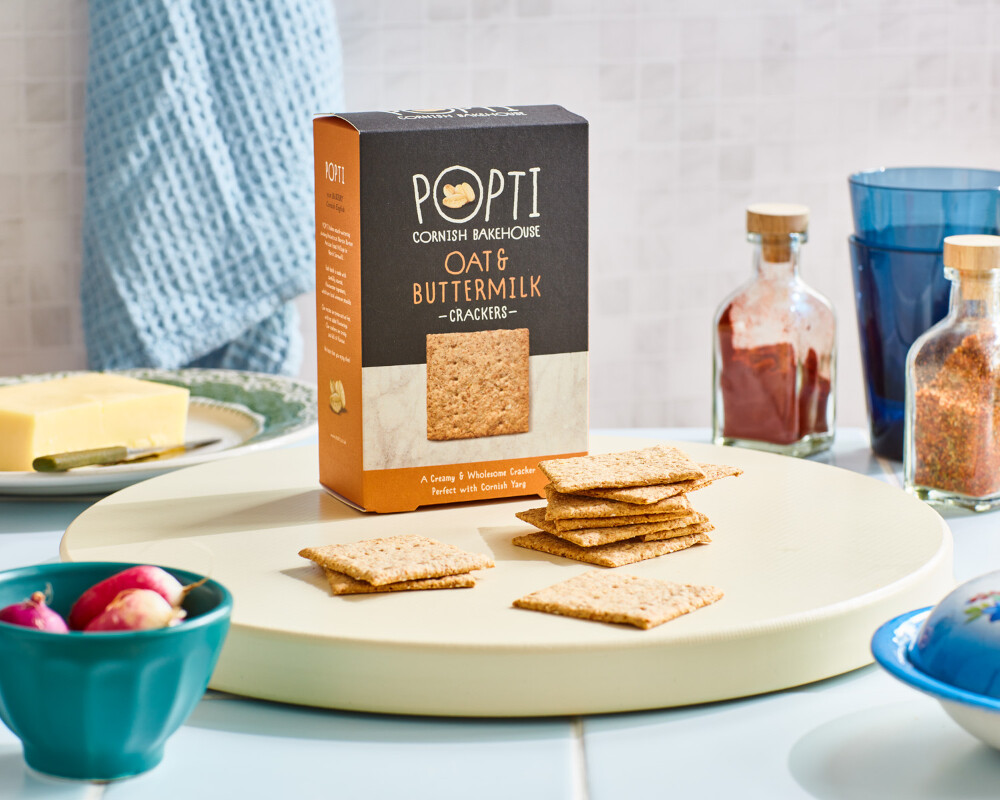 Cornish Oat & Buttermilk Crackers (120g) | Field & Flower