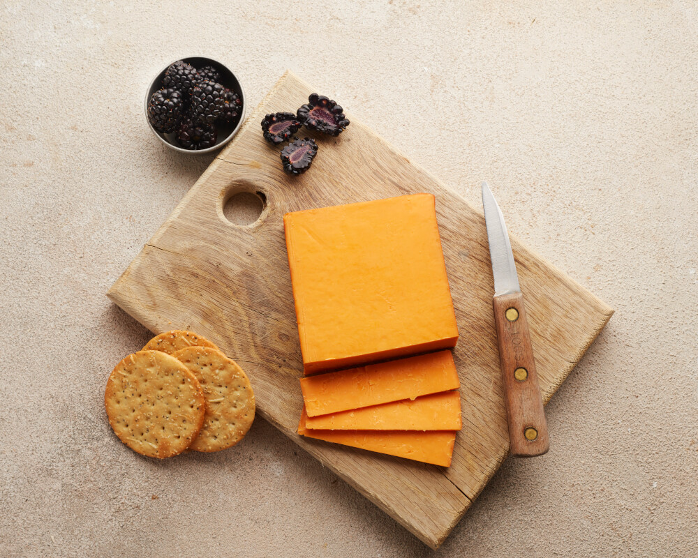 Dorset Red Smoked Cheese (190g) | Field & Flower